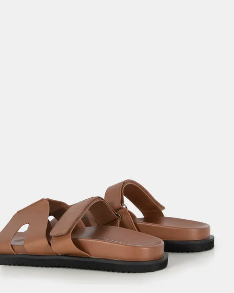 Hanley Slide - Tan | Betty Lane